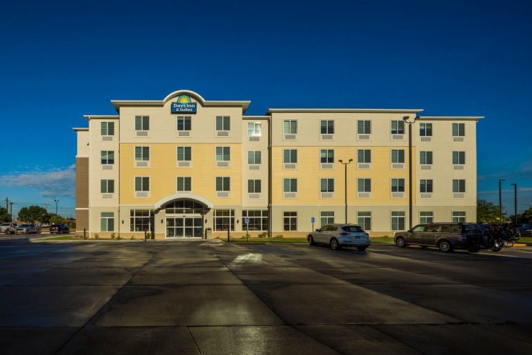 Days Inn Hotel - RMV Construction LLC